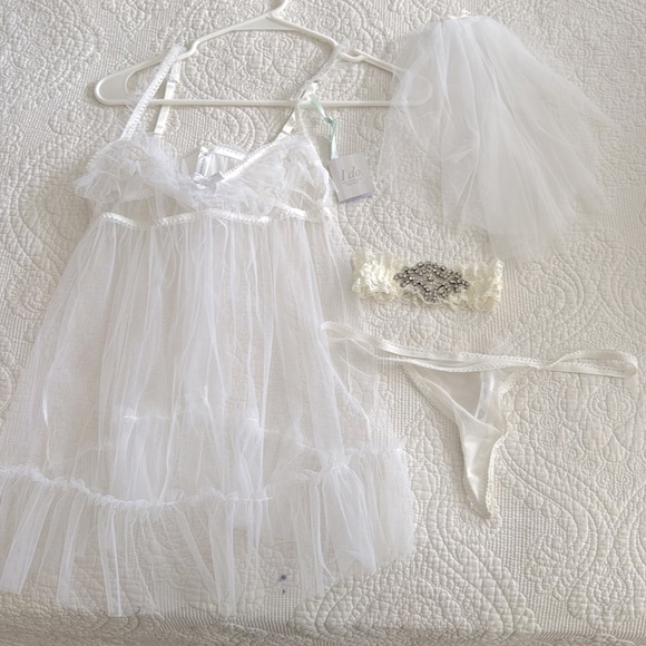 Victoria's Secret | Intimates & Sleepwear | Bridal Lingerie | Poshmark